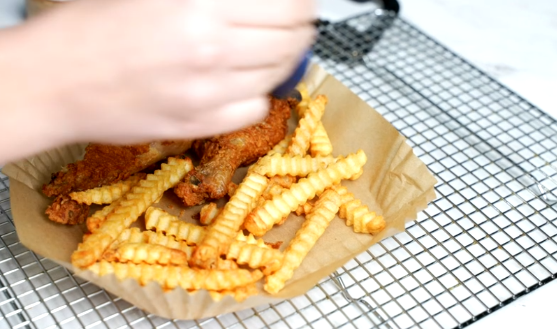 Comfy Package Square Parchment Paper, 125 Pack - 6.5” Disposable Air ...