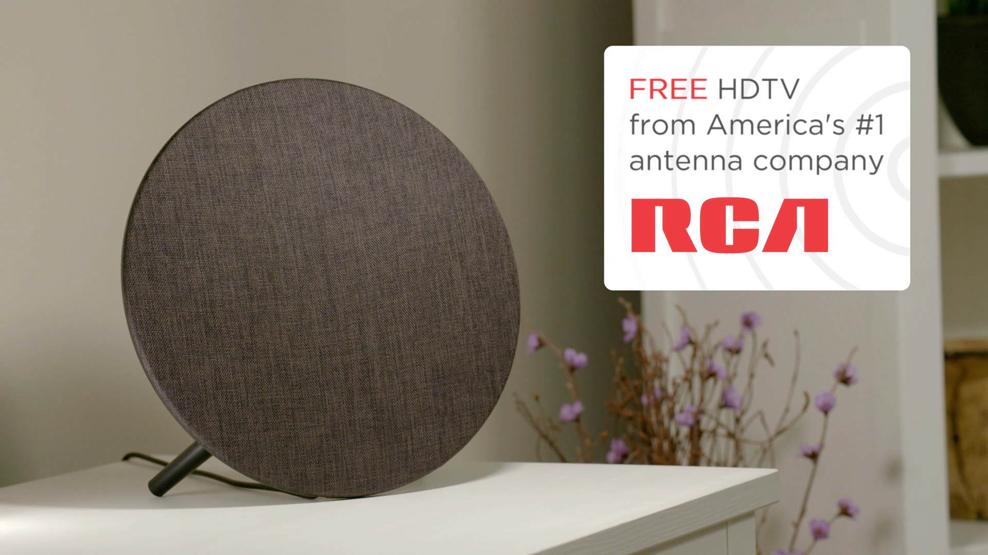 RCA Indoor TV Antenna with Amplifier, 60 Mile Range Multi-Directional ...